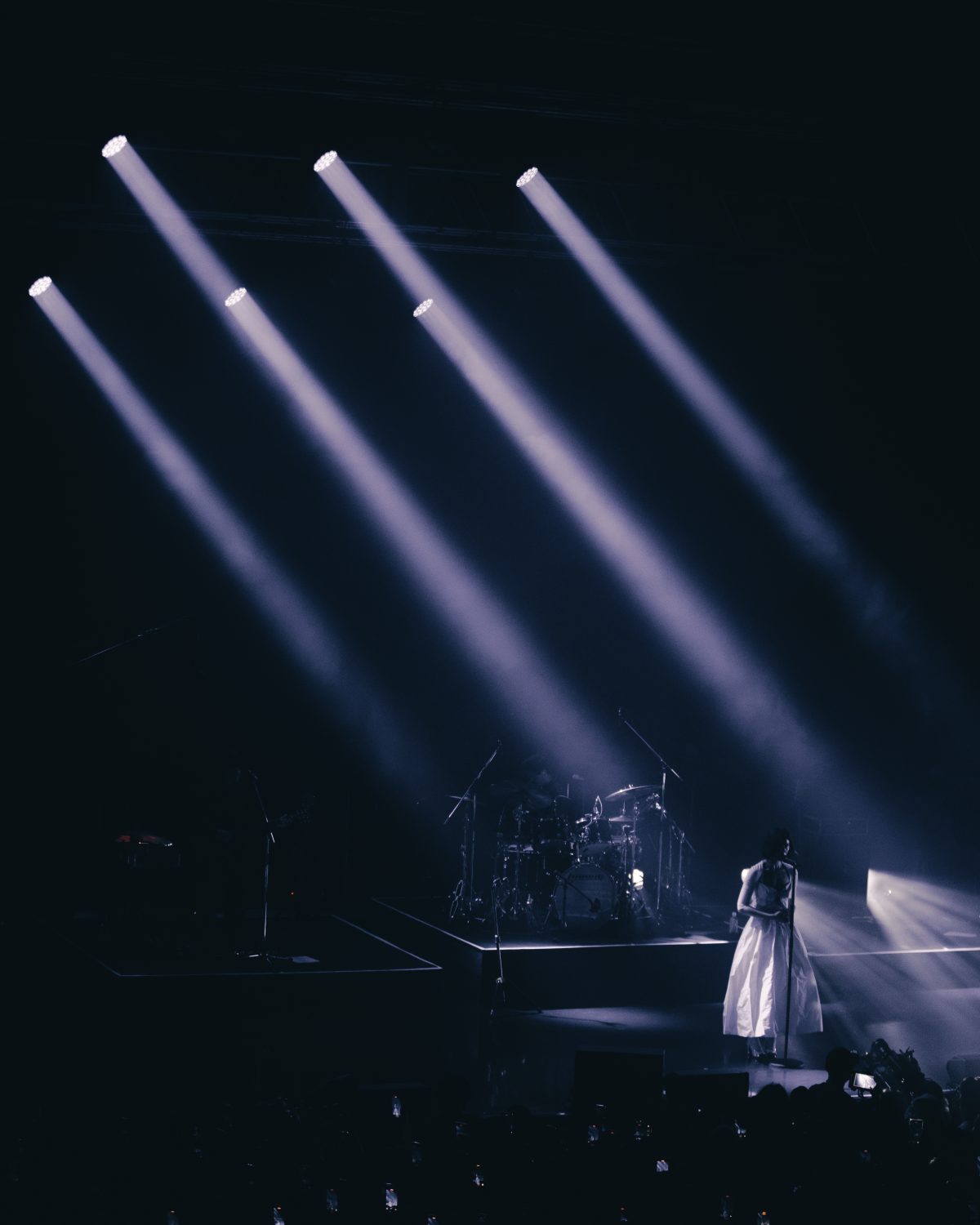 即完売を記録した初来日公演レポートが到着！当日のセットリストのプレイリストも公開中。 - グレイシー・エイブラムス